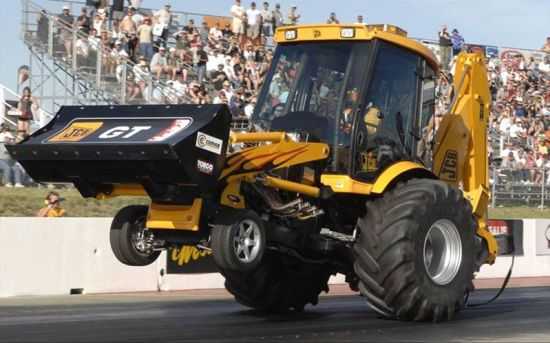 The JCB GT Dragster Backhoe - Fastest Backhoe In The World