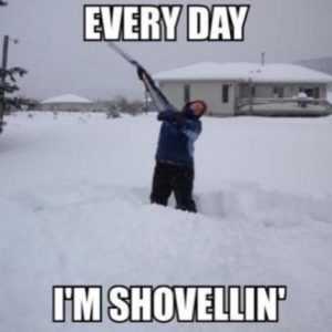 40 Hilarious Winter And Snow Memes For When You're Freezing Your Face Off